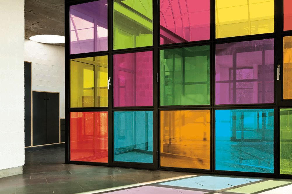 Ce film discretion vert teinte vos vitrages - Luminis Films